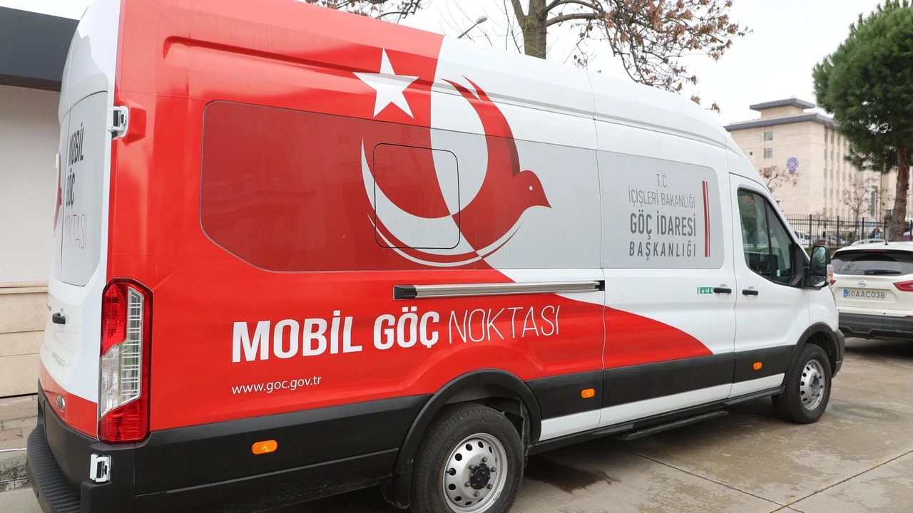 'Mobil göç noktası aracı' Ağrı'da hizmete başladı - Dünya Gazetesi